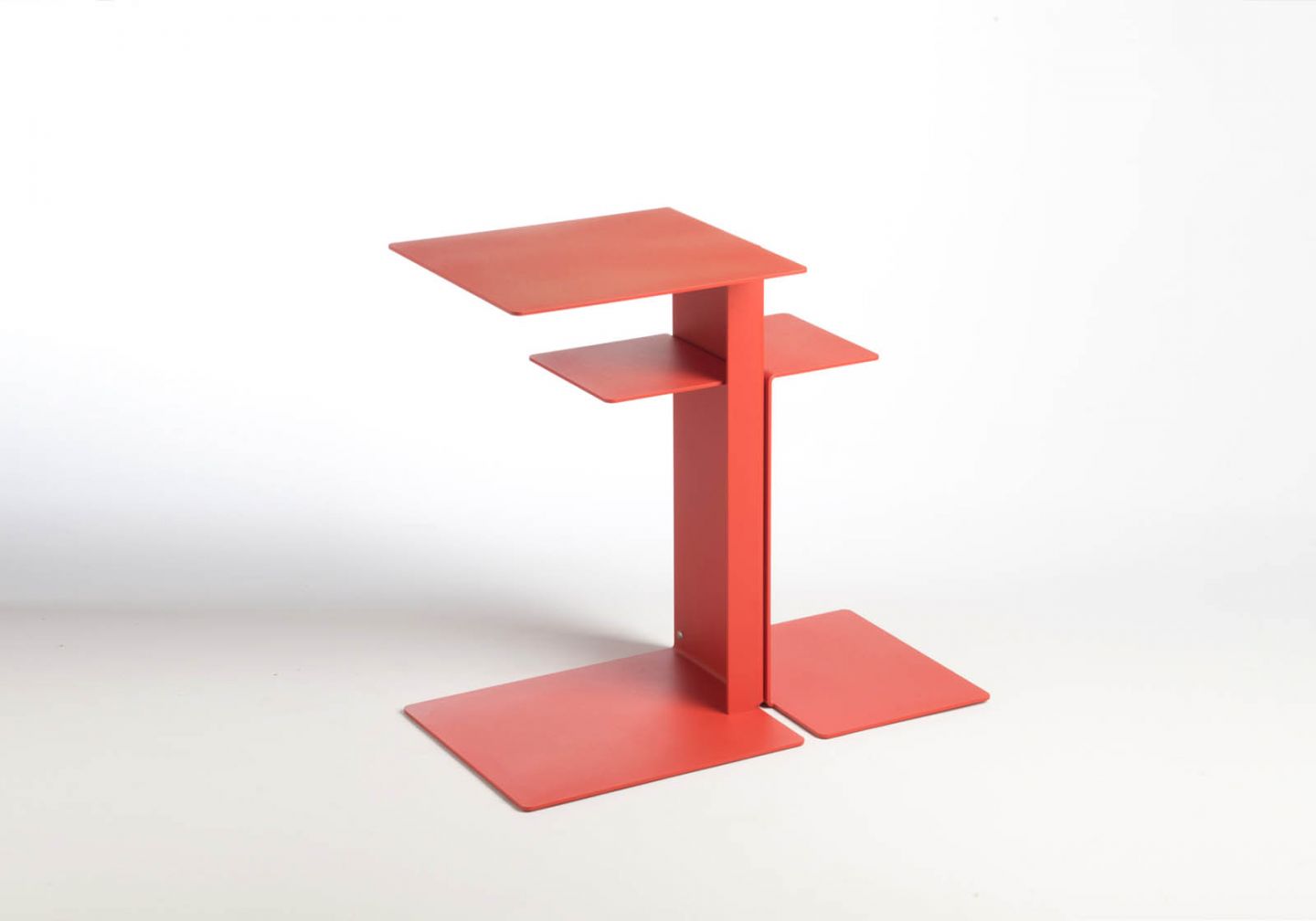 Vente Table d'appoint rouge - Livres de poche
