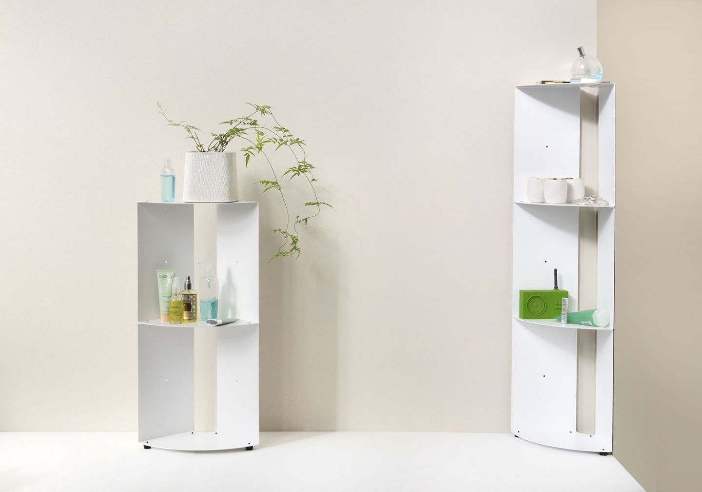 Verkoop Hoek wandplank DANgolo - Staal - 25 x 25 x 70 cm